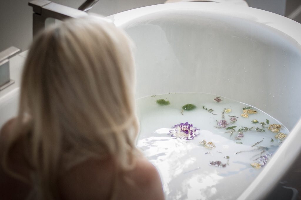 How to Repair a Rusty Tub? Tips and Solutions - New Refinishing